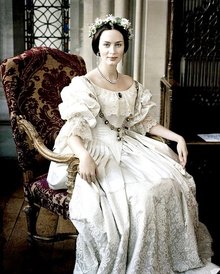 年轻的维多利亚_360百科